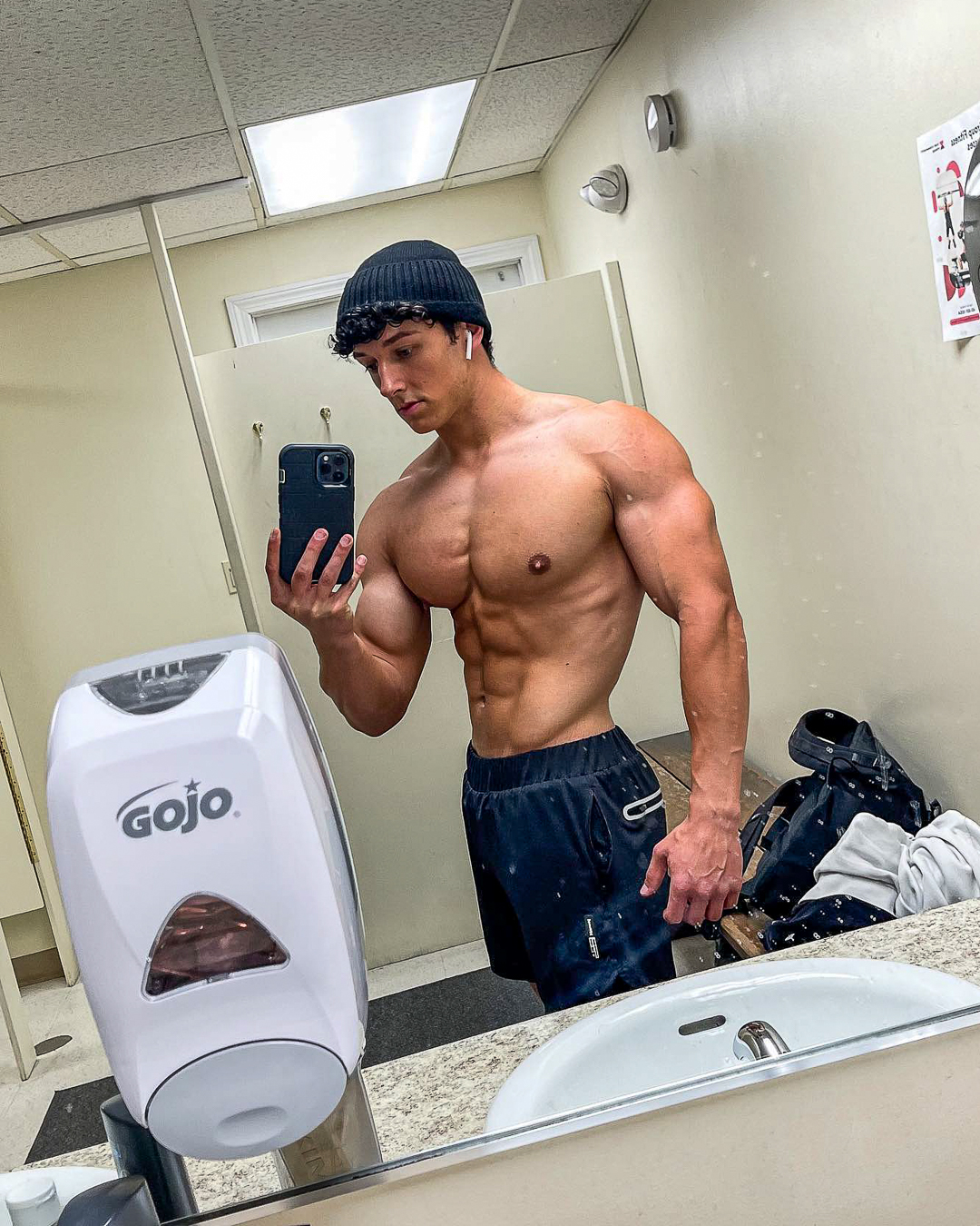 Inaugural EpicPecs Award – Best Chest of 2022 – Round I - EpicPecs