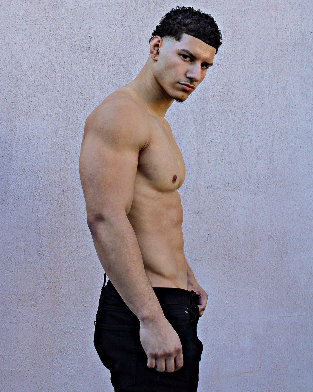 Inaugural EpicPecs Award – Best Chest of 2022 – Round I - EpicPecs